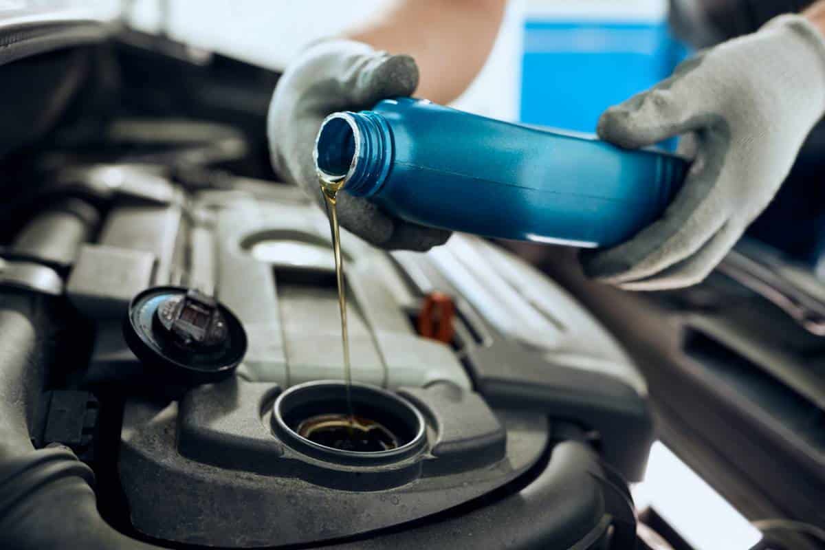 Vidange de voiture : combien et comment ? - Moteur Mag Vidange de voiture : combien et comment ? - Moteur Mag